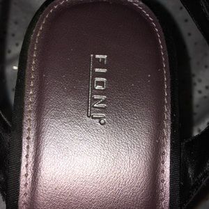 FIONI Clothing | Shoes | Euc Fioni Black Sparkle Ruffled Wedges | Poshmark